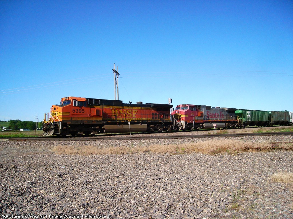 BNSF 5395 east